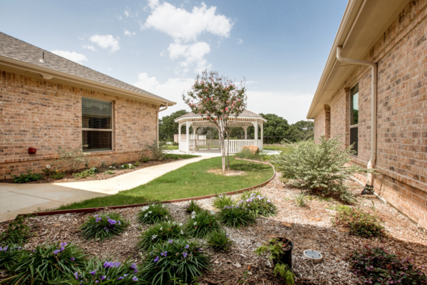 THE BEST 15 Assisted Living Facilities in Arlington, TX | Seniorly